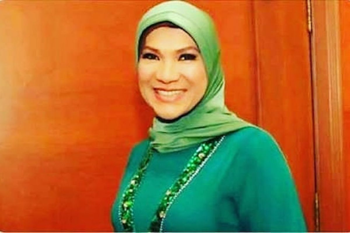 Profil Dorce Gamalama, Artis Multitalenta Hingga Operasi Alat Kelamin