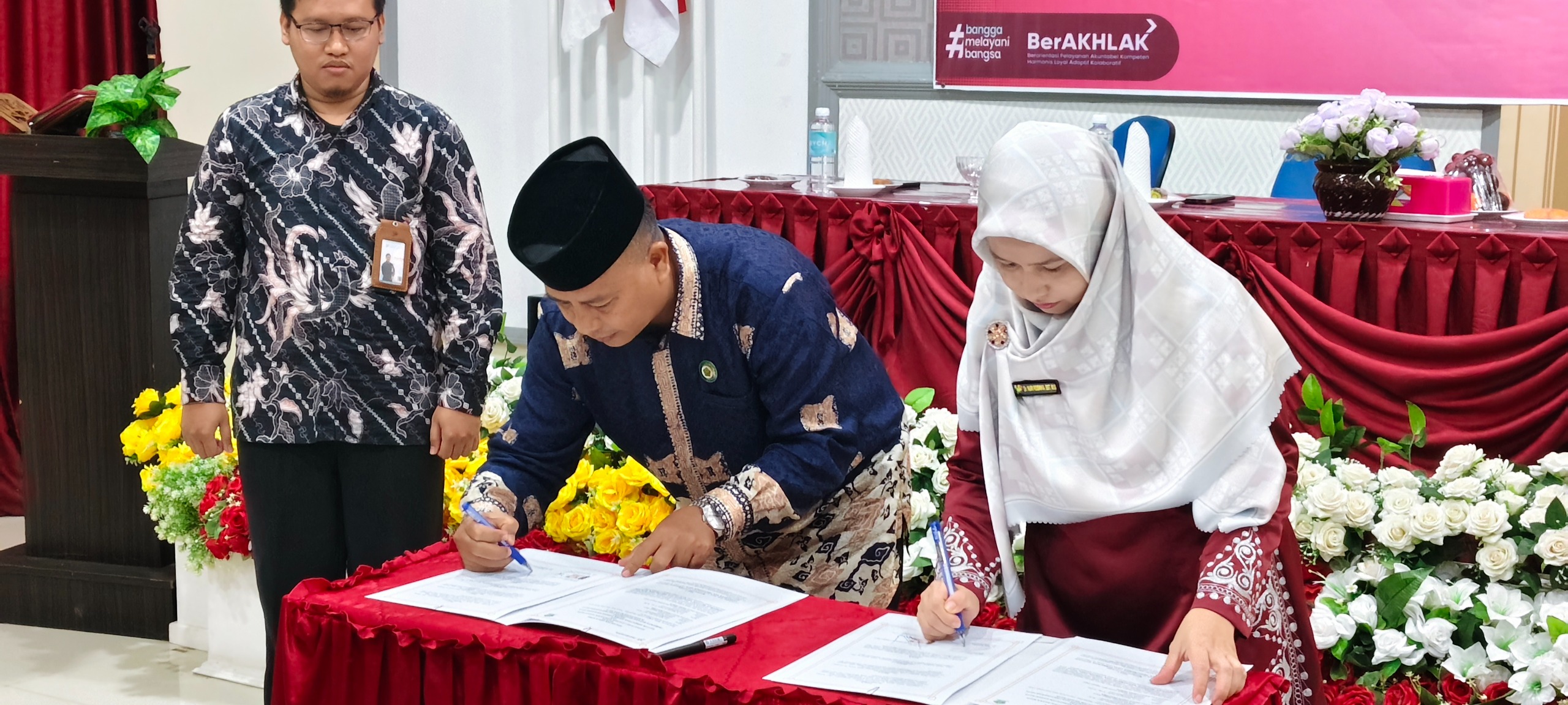 Kemenag Nagan Raya Tanda Tangan MoU Dengan BPS
